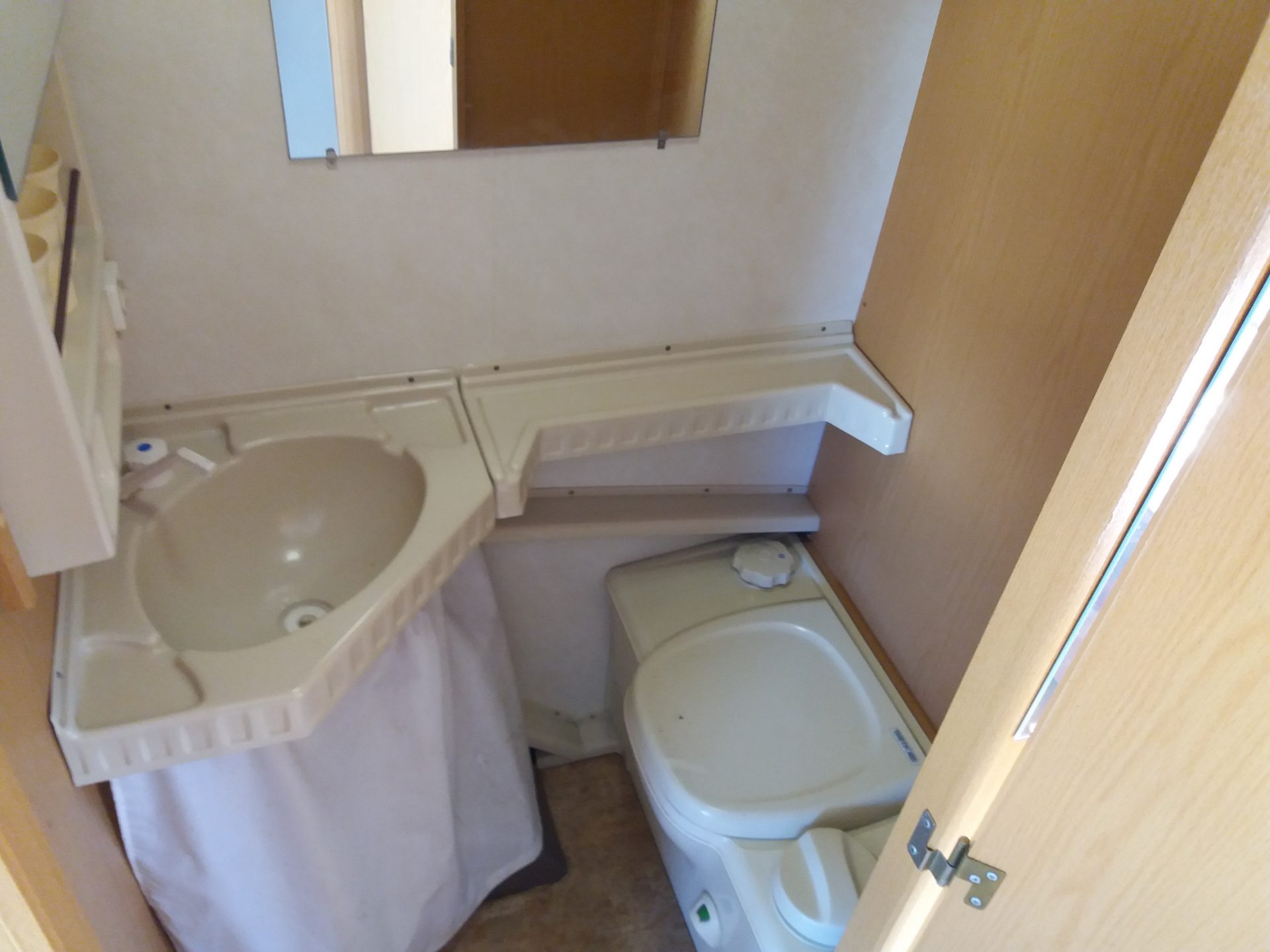 Cabby 550 1995 - Husvagnsdepån